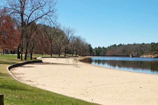 chicopee memorial state park