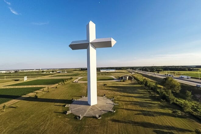 cross at the crossroads