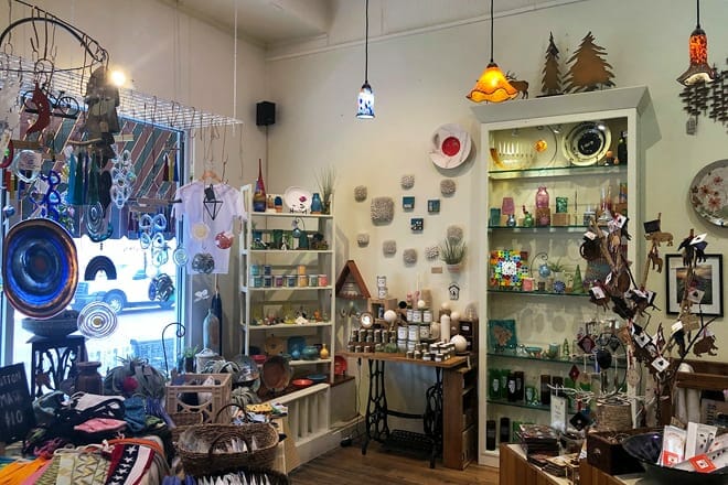 Dovetail Rivet & Stitch