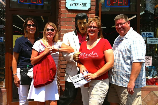 Food and Sightseeing Walking Tour