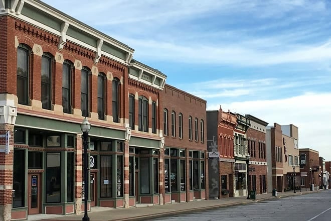 historic neosho walk