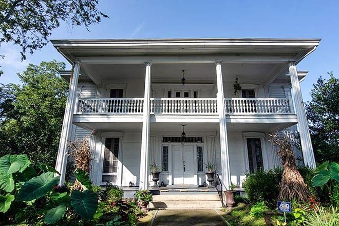 historic sharpe house