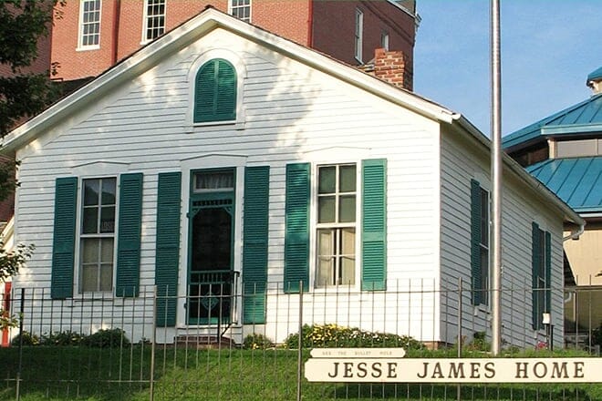 jesse james home museum