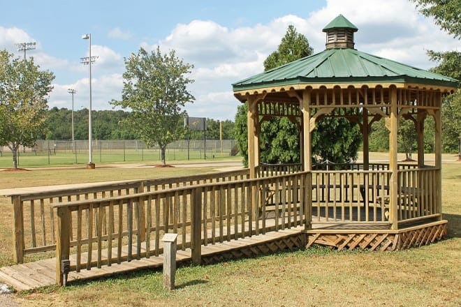 johnny henderson park trail