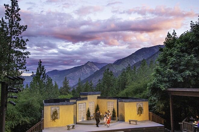 leavenworth summer theater