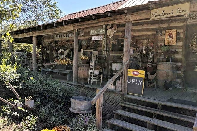 nanbrook farm primitives & antiques