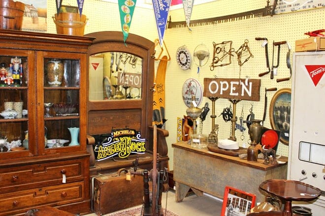 resettlers antique mall