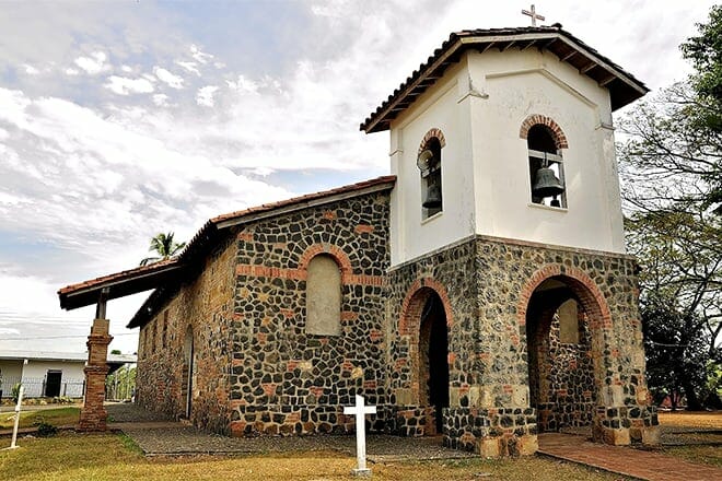 san francisco colonial church mountain &mdash; panam&aacute;