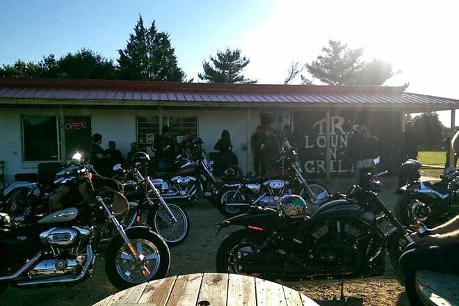 TR&rsquo;s Lounge and Grill