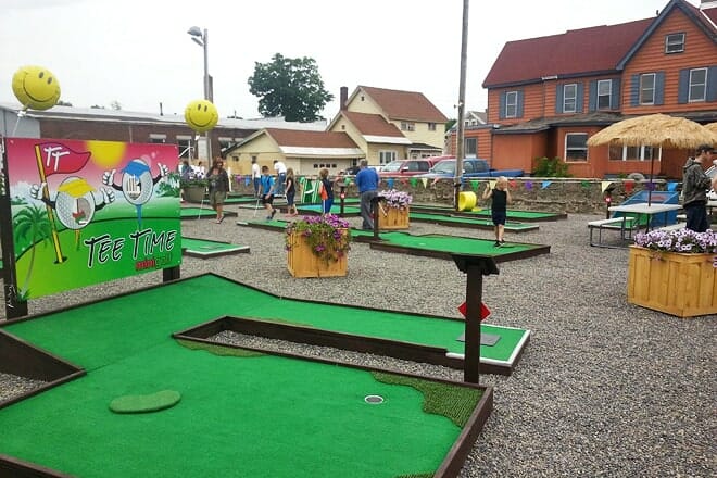 tee time mini golf