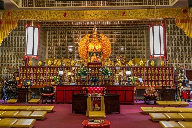 the city of ten thousand buddhas