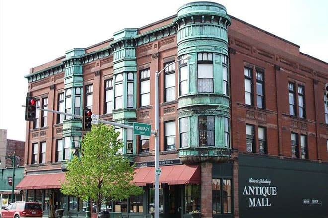 The Galesburg Antiques Mall Co.