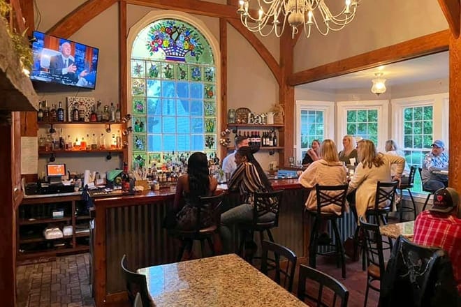 the mockingbird restaurant