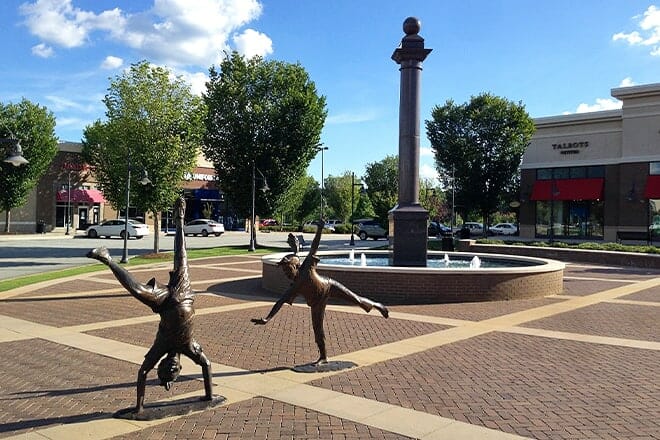 the shoppes at river crossing