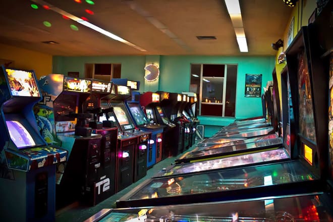 timeline arcade (permanently closed)