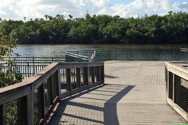 veterans park at rivergate