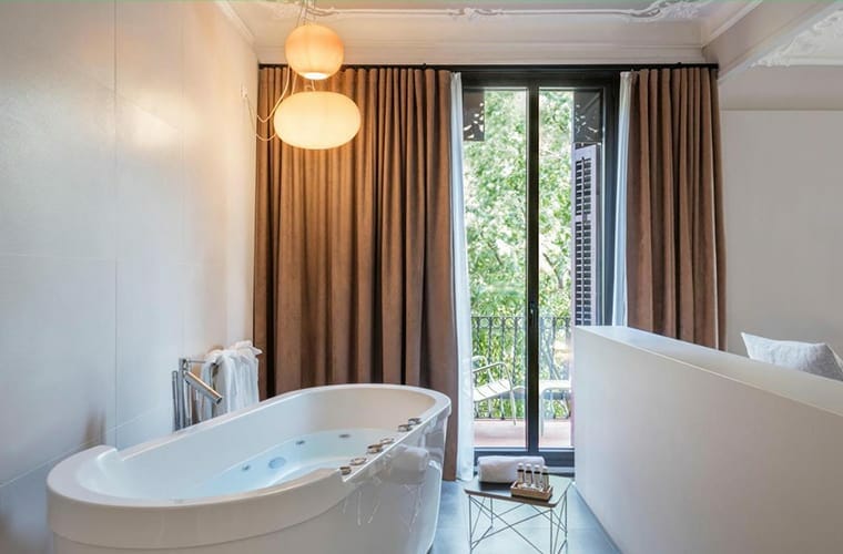 Alexandra Barcelona Hotel, Curio Collection by Hilton