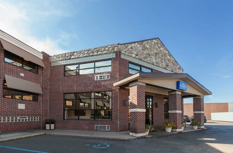 baymont by wyndham downtown detroit