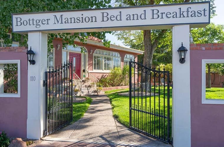 bottger mansion of old town