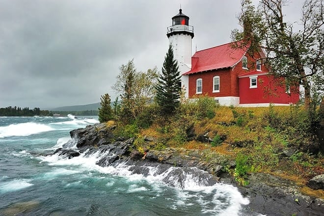 eagle harbor lighthouse and museum &mdash; eagle harbor