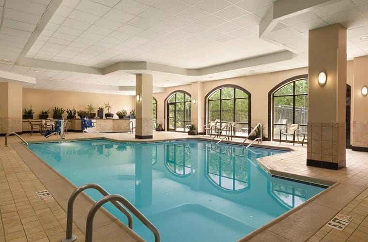 embassy suites by hilton louisville east