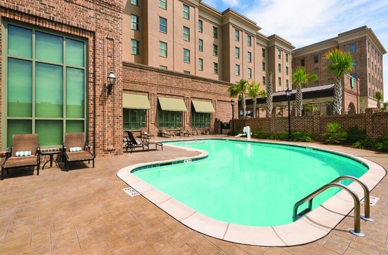 embassy suites by hilton savannah