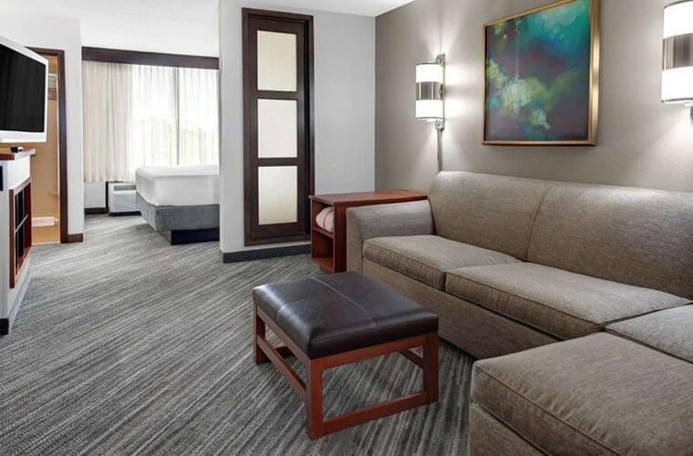 hyatt place oklahoma city airport