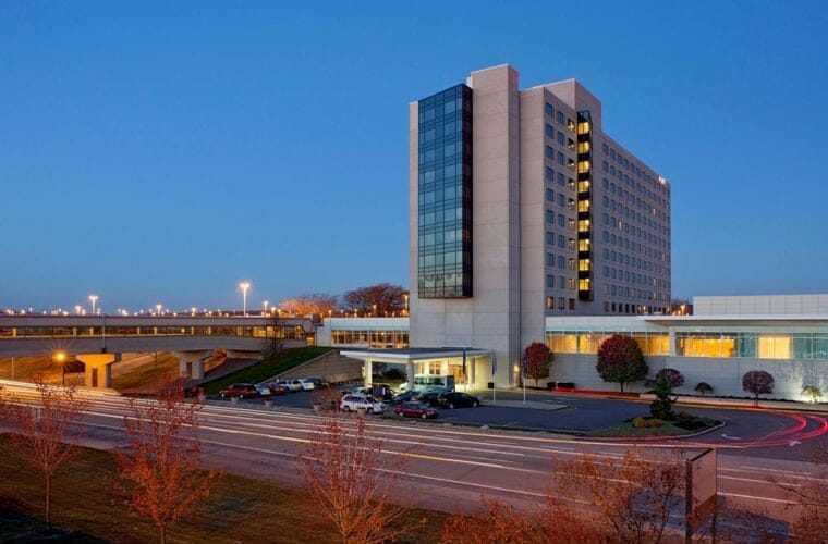 hyatt regency pittsburgh international airport
