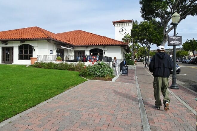 san clemente library