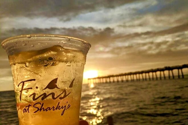Sharky&rsquo;s On The Pier
