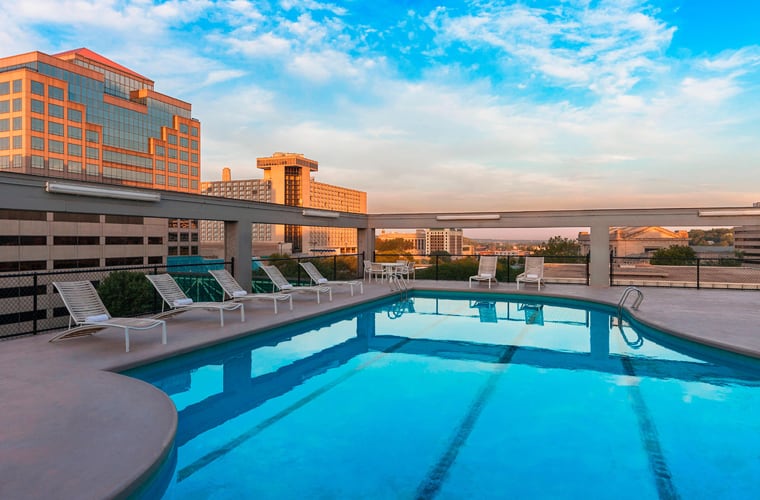 sheraton kansas city hotel at crown center