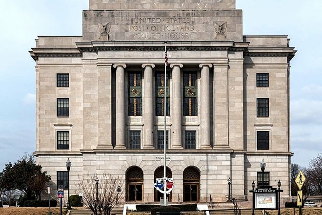 state line post office and federal building