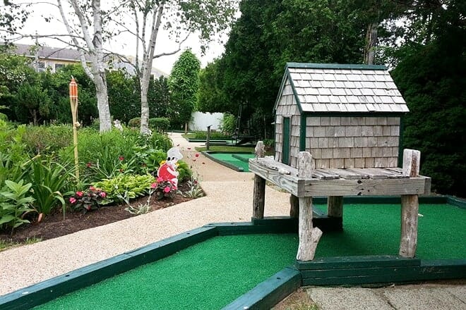 susan&rsquo;s garden mini golf