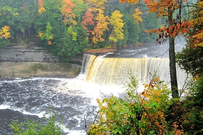 tahquamenon falls state park &mdash; paradise