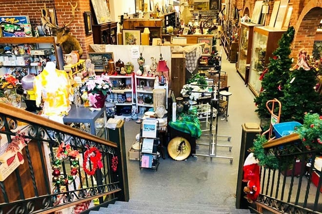 taunton antiques center