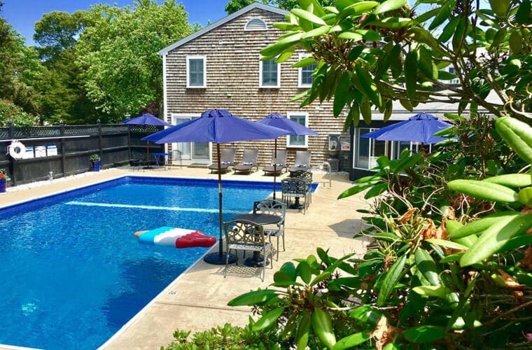 the platinum pebble boutique inn