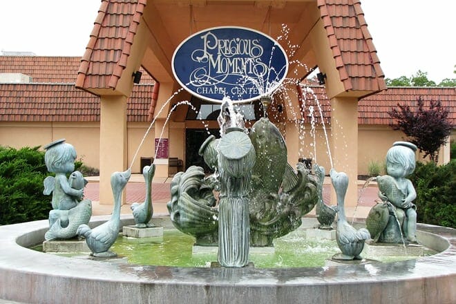 the precious moments chapel