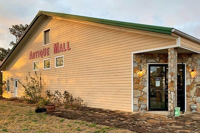 the vintage market on 98