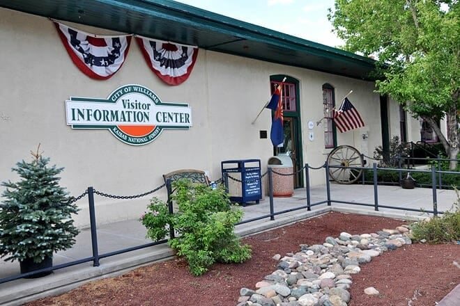 williams and forest service visitor center