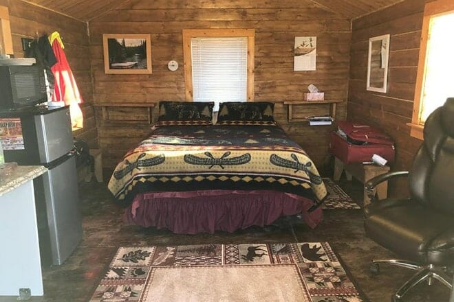 Alaska Log Cabins on the Pond B&B