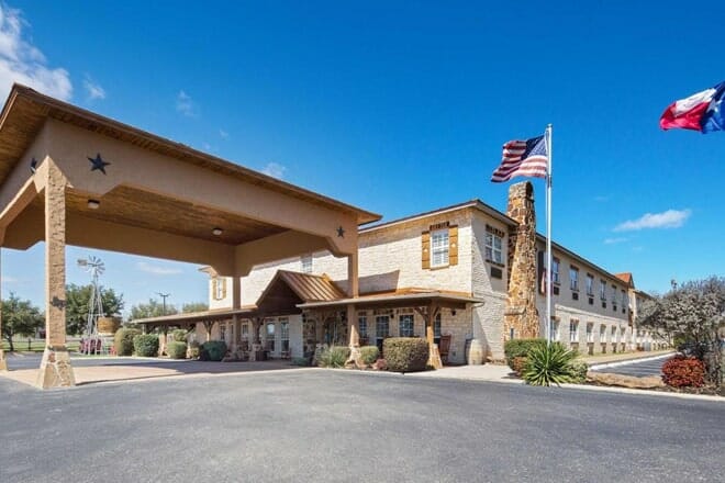 best western plus fredericksburg