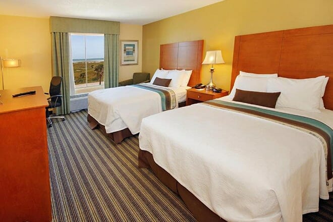 Best Western Plus Seawall Inn & Suites By The Beach