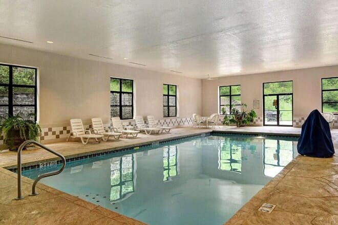 comfort inn & suites