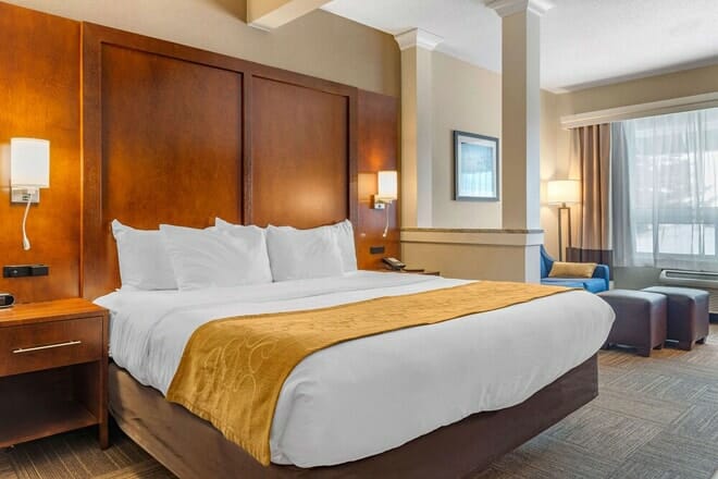 comfort suites canal park