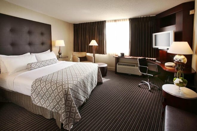 crowne plaza syracuse