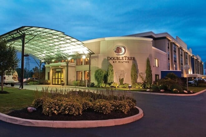 DoubleTree by Hilton Hotel Buffalo - Amherst