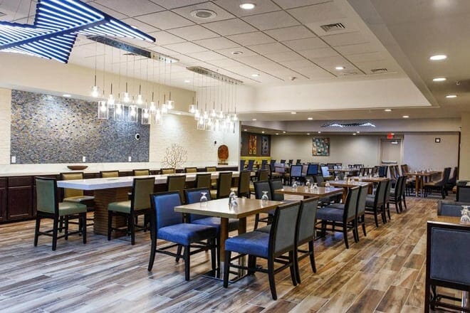 doubletree by hilton neenah