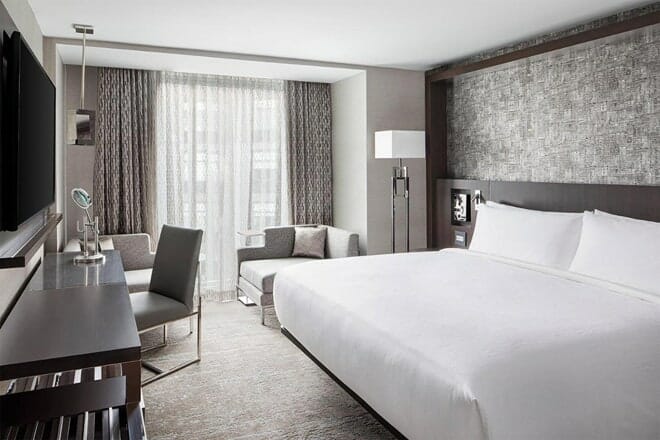 envue, autograph collection