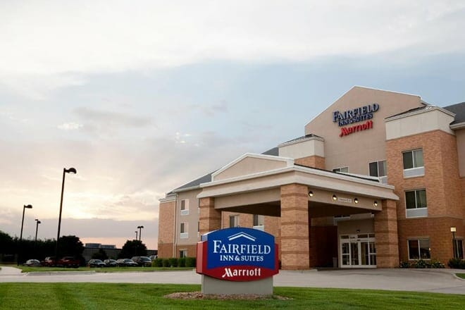 fairfield inn & suites des moines airport