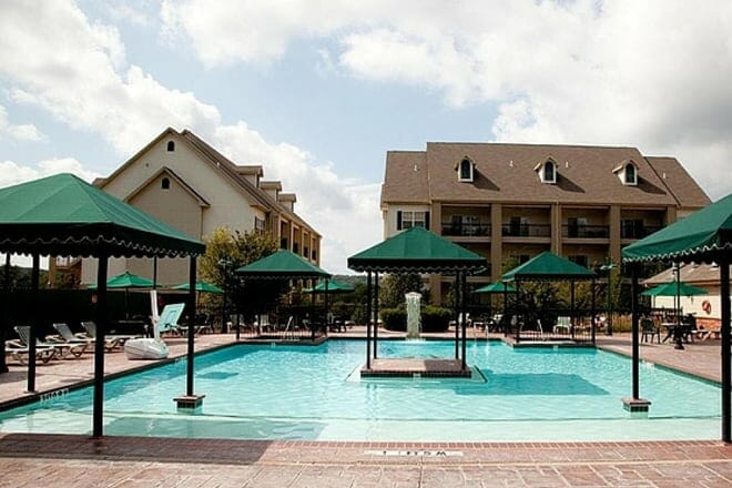 french quarter resort